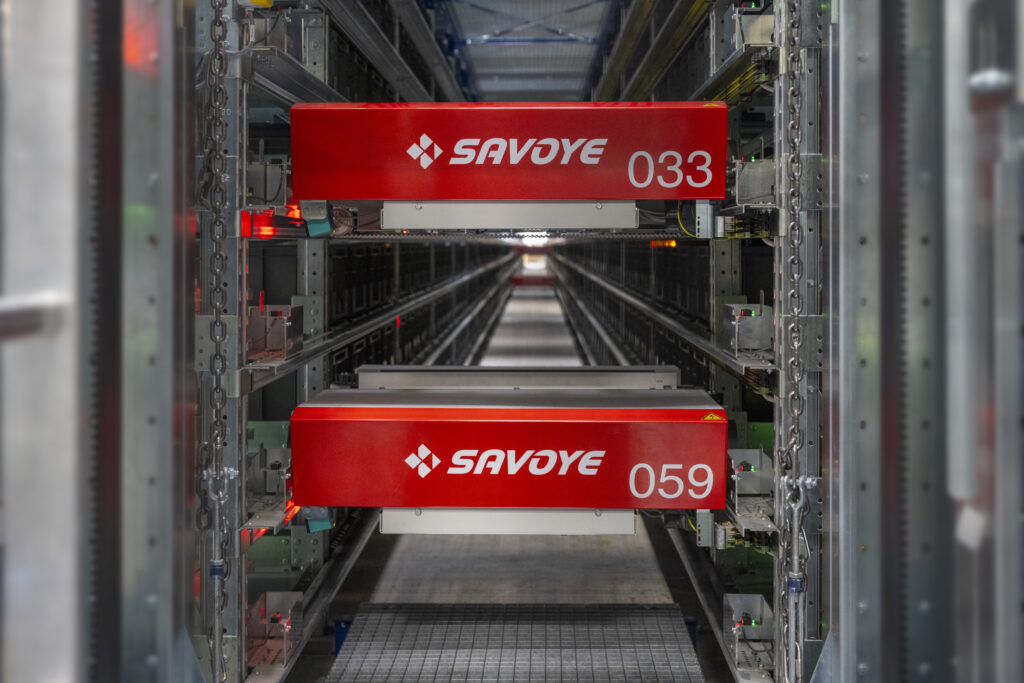 Goods-to-Person, high-performance solution for distribution and ...